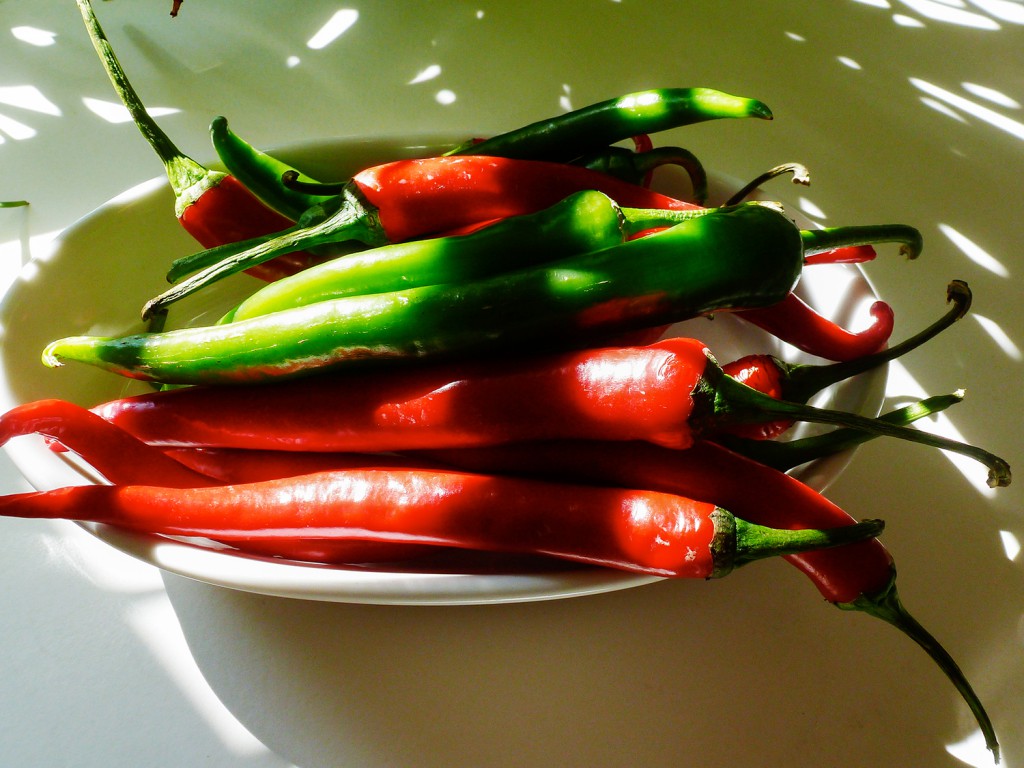 Peperoni-Dip - Rezept für eine scharfe Paste mit Peperonis, Ingwer ...